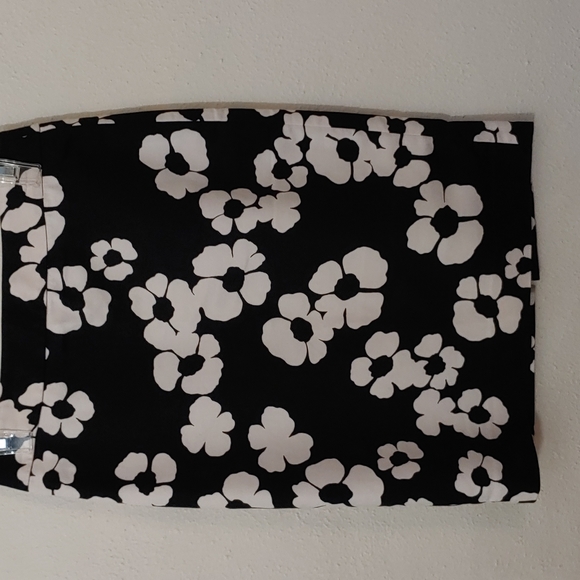 LOFT | Skirts | Loft Womens Size Lined Back Zip Midi Skirt | Poshmark